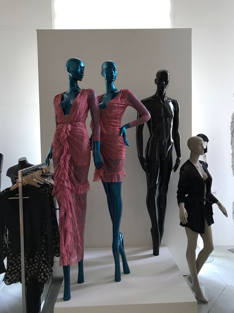 Schaufensterpuppe | Atelier Mirow | Reparatur | Vermietung | Verkauf ...